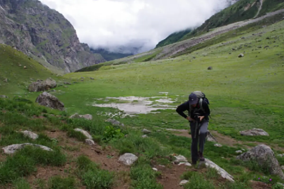 Satopanth Lake | Satopanth Lake Trek | Trekking to Satopanth Lake in ...